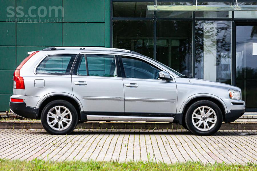 Zils Volvo XC90 2008 Tukums, ar dzinēja tilpumu 2.40 L un nobraukumu 470 tūkst. km par 3290 €, foto 6 vietnē AUTOMOTO.COM.LV
