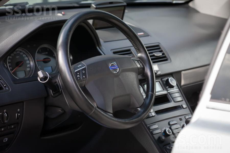 Zils Volvo XC90 2008 Tukums, ar dzinēja tilpumu 2.40 L un nobraukumu 470 tūkst. km par 3290 €, foto 13 vietnē AUTOMOTO.COM.LV