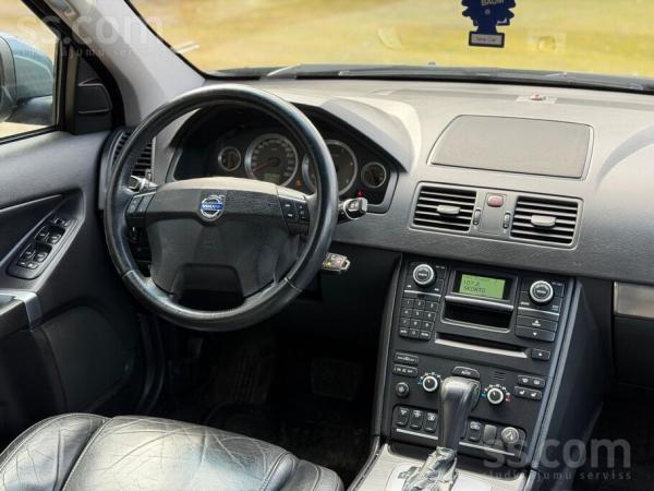 Blue Volvo XC90 2008 in Ogre, with an engine capacity of 2.40 L and mileage of 269 thousand km for 5800 €, photo 5 on AUTOMOTO.COM.LV