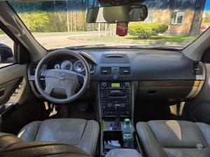 Zils Volvo XC90 2008 Alīta, ar dzinēja tilpumu 2.40 L un nobraukumu 330 tūkst. km par 5500 €, foto 3 vietnē AUTOMOTO.COM.LV