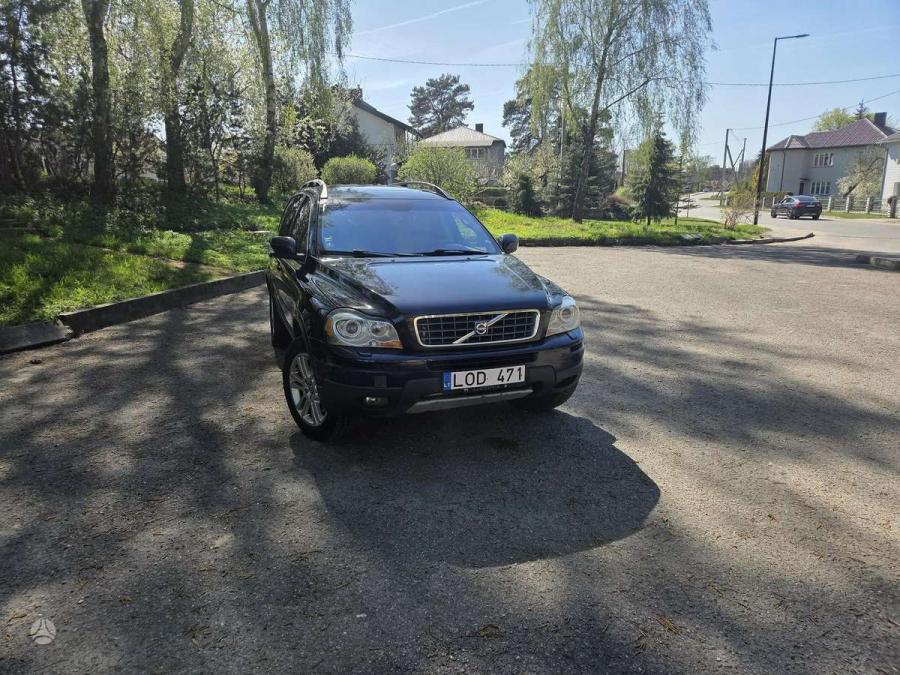 Zils Volvo XC90 2008 Alīta, ar dzinēja tilpumu 2.40 L un nobraukumu 330 tūkst. km par 5500 €, foto 9 vietnē AUTOMOTO.COM.LV