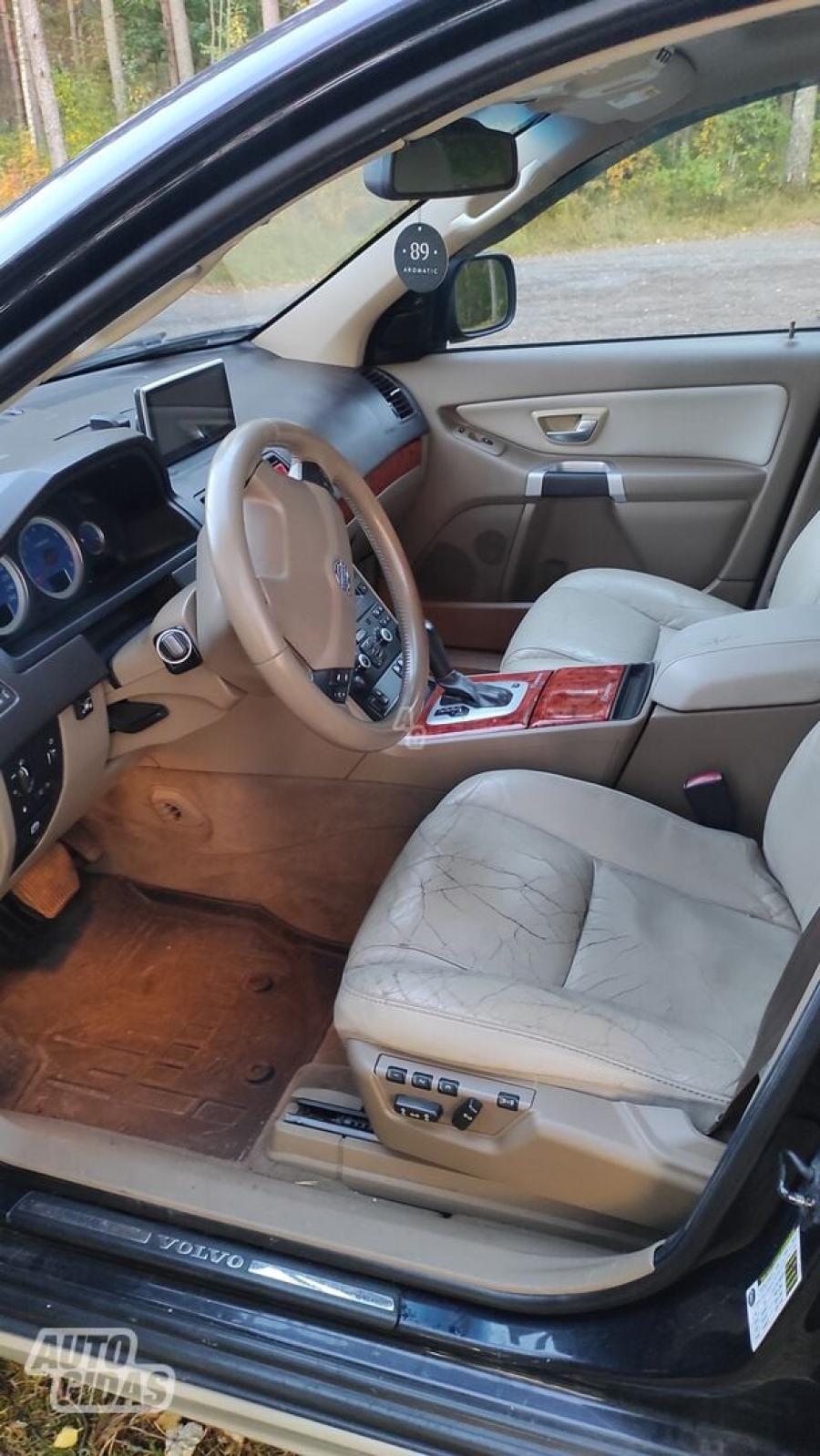 Blue Volvo XC90 2008 in Klaipeda, with an engine capacity of 3.20 L and mileage of 383 thousand km for 5500 €, photo 9 on AUTOMOTO.COM.LV