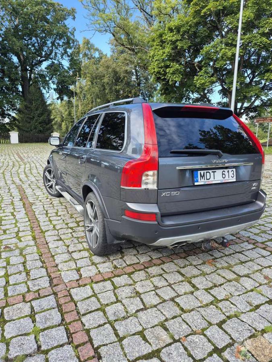 Blue Volvo XC90 2008 in Siauliai, with an engine capacity of 4.40 L and mileage of 242 thousand km for 5900 €, photo 4 on AUTOMOTO.COM.LV