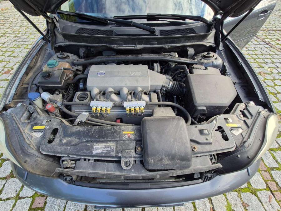 Blue Volvo XC90 2008 in Siauliai, with an engine capacity of 4.40 L and mileage of 242 thousand km for 5900 €, photo 13 on AUTOMOTO.COM.LV