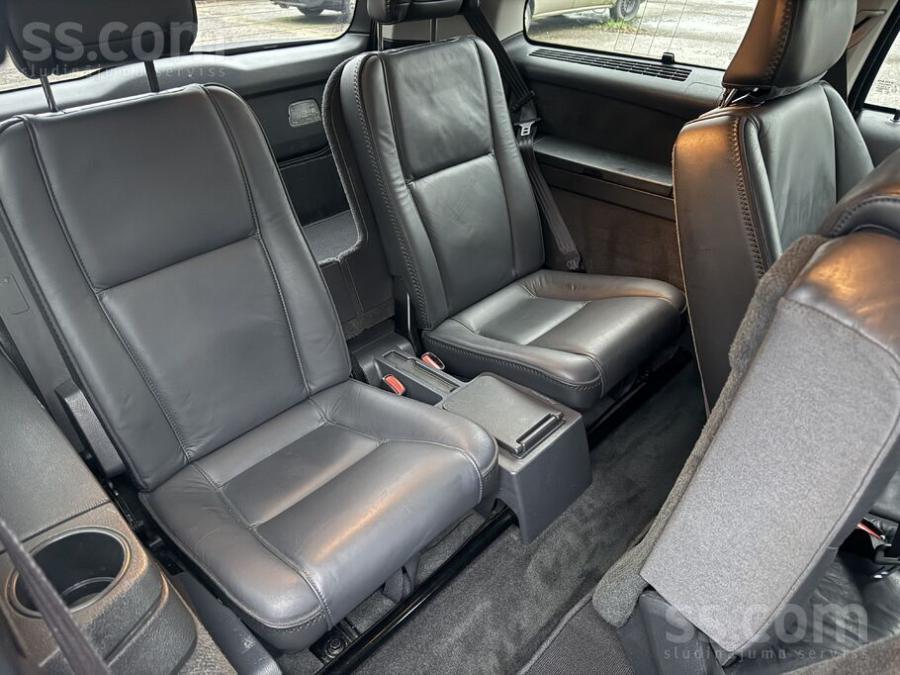 Zils Volvo XC90 2009 Rīga, ar dzinēja tilpumu 2.40 L un nobraukumu 267 tūkst. km par 7580 €, foto 14 vietnē AUTOMOTO.COM.LV