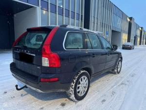 Blue Volvo XC90 2009 in Vilnius, with an engine capacity of 2.40 L and mileage of 315 thousand km for 7600 €, photo 4 on AUTOMOTO.COM.LV