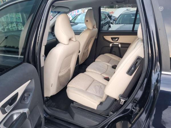 Zils Volvo XC90 2009 Ukmergė, ar dzinēja tilpumu 2.40 L un nobraukumu 250 tūkst. km par 4690 €, foto 9 vietnē AUTOMOTO.COM.LV