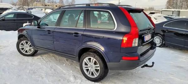 Zils Volvo XC90 2009 Rīga, ar dzinēja tilpumu 2.40 L un nobraukumu 249 tūkst. km par 9200 €, foto 4 vietnē AUTOMOTO.COM.LV