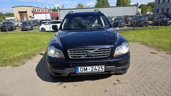 Zils Volvo XC90 2009 Rīga, ar dzinēja tilpumu 2.40 L un nobraukumu 381 tūkst. km par 5950 €, foto 2 vietnē AUTOMOTO.COM.LV