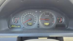 Blue Volvo XC90 2009 in Riga, with an engine capacity of 2.40 L and mileage of 381 thousand km for 5950 €, photo 22 on AUTOMOTO.COM.LV