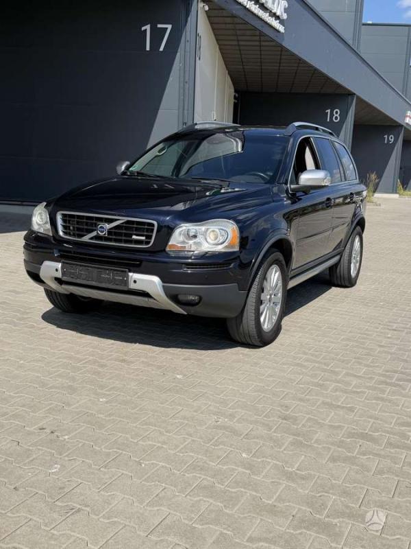 Blue Volvo XC90 2009 in Vilnius, with an engine capacity of 2.40 L and mileage of 298 thousand km for 8500 €, photo 2 on AUTOMOTO.COM.LV