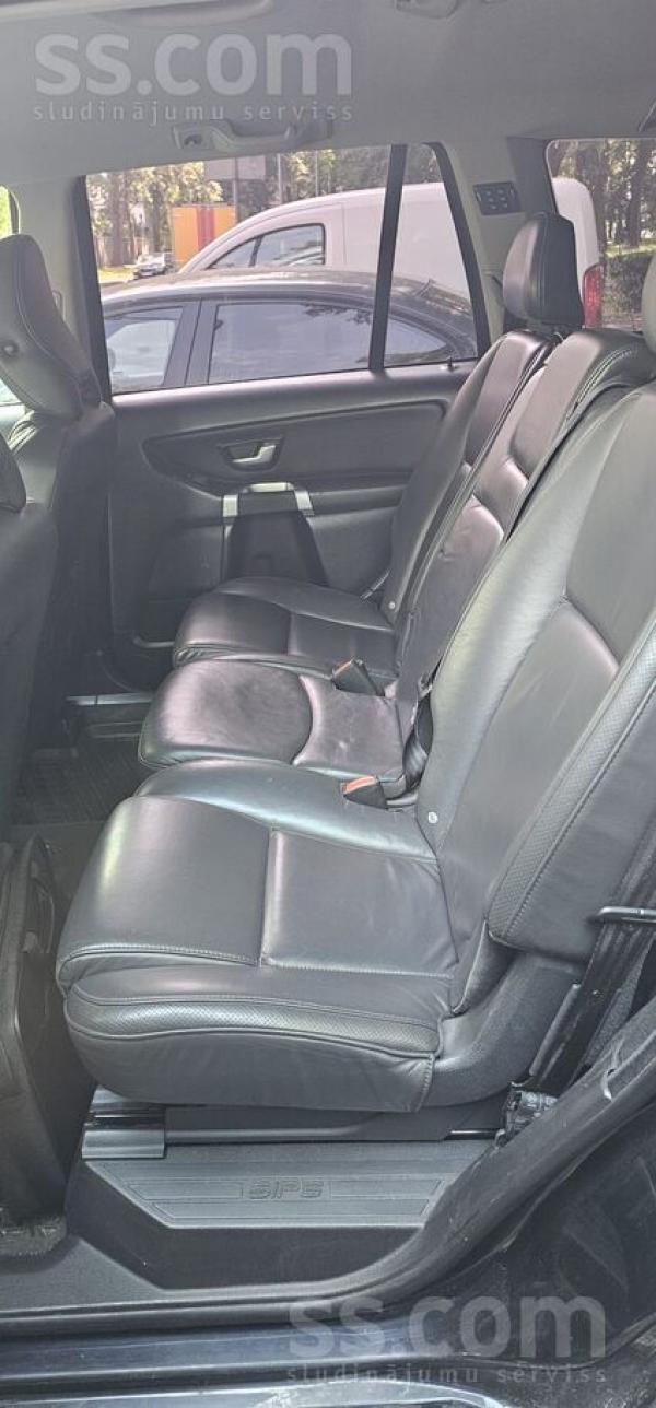Zils Volvo XC90 2009 Rīga, ar dzinēja tilpumu 2.40 L un nobraukumu 279 tūkst. km par 5950 €, foto 9 vietnē AUTOMOTO.COM.LV