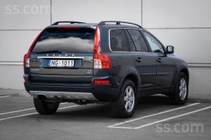 Blue Volvo XC90 2009 in Riga, with an engine capacity of 2.40 L and mileage of 300 thousand km for 5990 €, photo 5 on AUTOMOTO.COM.LV