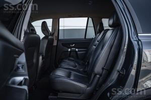 Blue Volvo XC90 2009 in Riga, with an engine capacity of 2.40 L and mileage of 300 thousand km for 5990 €, photo 12 on AUTOMOTO.COM.LV