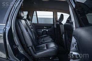Blue Volvo XC90 2009 in Riga, with an engine capacity of 2.40 L and mileage of 300 thousand km for 5990 €, photo 13 on AUTOMOTO.COM.LV