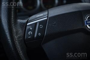 Blue Volvo XC90 2009 in Riga, with an engine capacity of 2.40 L and mileage of 300 thousand km for 5990 €, photo 18 on AUTOMOTO.COM.LV