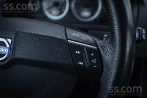Blue Volvo XC90 2009 in Riga, with an engine capacity of 2.40 L and mileage of 300 thousand km for 5990 €, photo 20 on AUTOMOTO.COM.LV