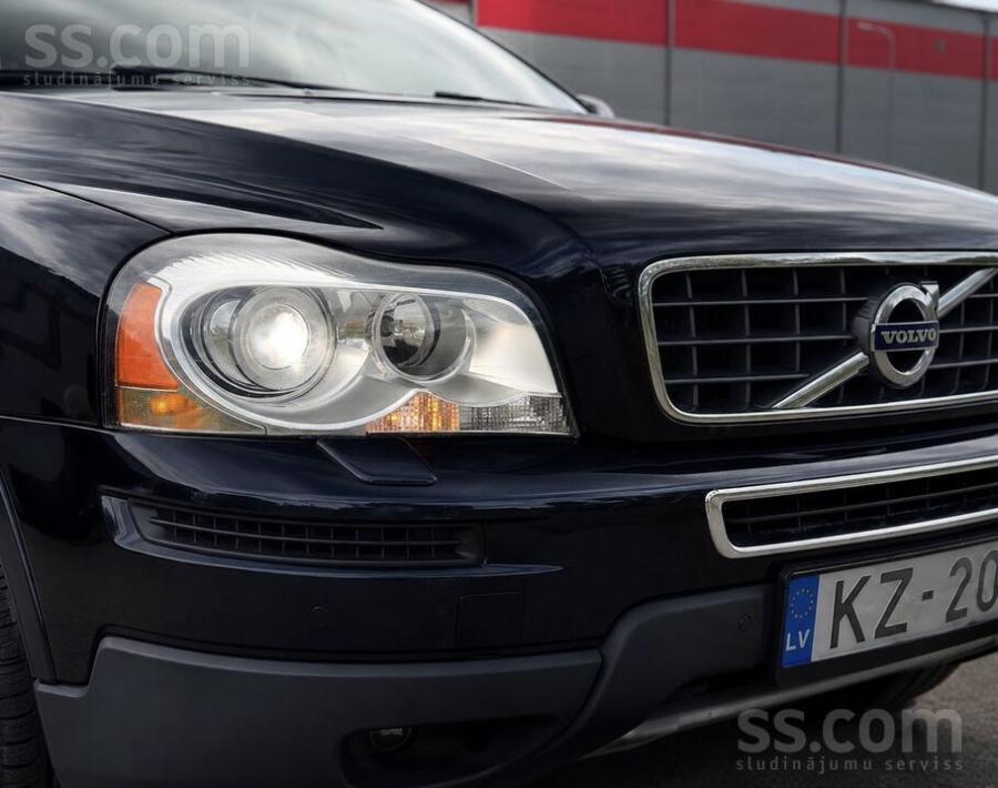 Zils Volvo XC90 2010 Rīga, ar dzinēja tilpumu 2.40 L un nobraukumu 286 tūkst. km par 8500 €, foto 5 vietnē AUTOMOTO.COM.LV
