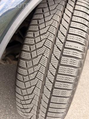 Zils Volvo XC90 2010 Rīga, ar dzinēja tilpumu 2.40 L un nobraukumu 286 tūkst. km par 8500 €, foto 8 vietnē AUTOMOTO.COM.LV