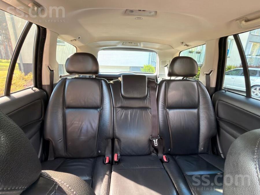 Zils Volvo XC90 2010 Rīga, ar dzinēja tilpumu 2.40 L un nobraukumu 286 tūkst. km par 8500 €, foto 13 vietnē AUTOMOTO.COM.LV