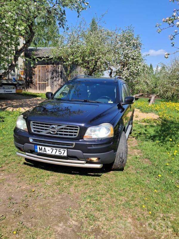 Blue Volvo XC90 2010 in Rezekne, with an engine capacity of 2.40 L and mileage of 210 thousand km for 8700 €, photo 1 on AUTOMOTO.COM.LV