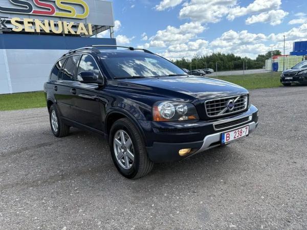 Blue Volvo XC90 2010 in Daugavpils, with an engine capacity of 2.40 L and mileage of 238 thousand km for 7750 €, photo 7 on AUTOMOTO.COM.LV