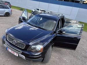 Zils Volvo XC90 2010 Daugavpils, ar dzinēja tilpumu 2.40 L un nobraukumu 238 tūkst. km par 7750 €, foto 32 vietnē AUTOMOTO.COM.LV