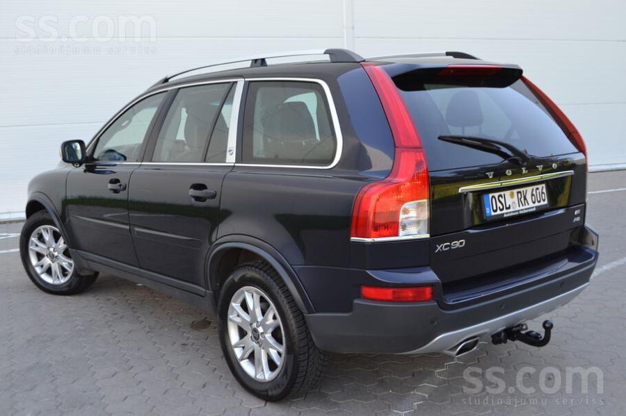 Zils Volvo XC90 2010 Rīga, ar dzinēja tilpumu 2.40 L un nobraukumu 353 tūkst. km par 9950 €, foto 5 vietnē AUTOMOTO.COM.LV