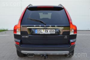 Zils Volvo XC90 2010 Rīga, ar dzinēja tilpumu 2.40 L un nobraukumu 353 tūkst. km par 9950 €, foto 6 vietnē AUTOMOTO.COM.LV