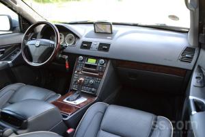 Zils Volvo XC90 2010 Rīga, ar dzinēja tilpumu 2.40 L un nobraukumu 353 tūkst. km par 9950 €, foto 10 vietnē AUTOMOTO.COM.LV