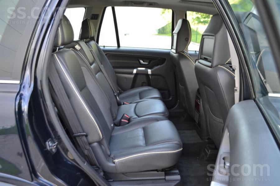 Zils Volvo XC90 2010 Rīga, ar dzinēja tilpumu 2.40 L un nobraukumu 353 tūkst. km par 9950 €, foto 13 vietnē AUTOMOTO.COM.LV