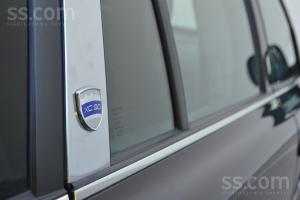 Zils Volvo XC90 2010 Rīga, ar dzinēja tilpumu 2.40 L un nobraukumu 353 tūkst. km par 9950 €, foto 35 vietnē AUTOMOTO.COM.LV