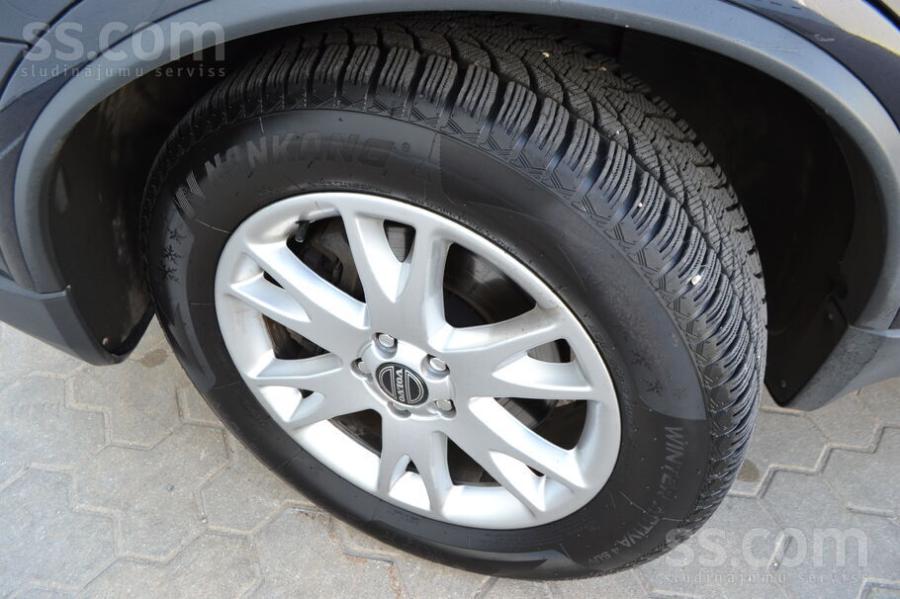 Zils Volvo XC90 2010 Rīga, ar dzinēja tilpumu 2.40 L un nobraukumu 353 tūkst. km par 9950 €, foto 36 vietnē AUTOMOTO.COM.LV