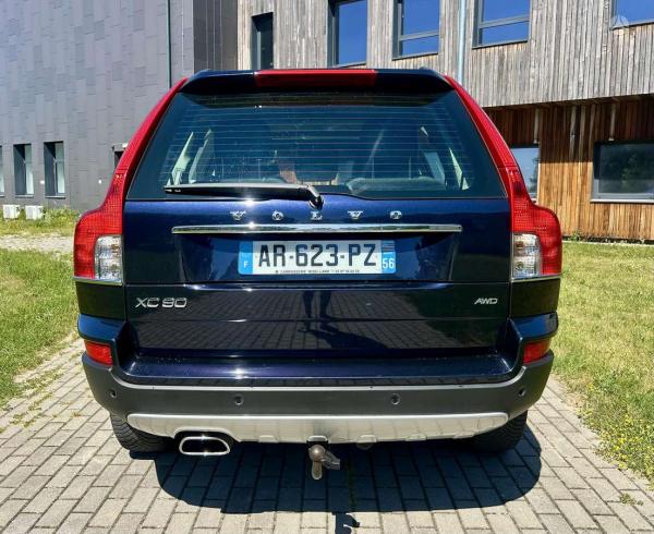 Zils Volvo XC90 2010 Tauragė, ar dzinēja tilpumu 2.40 L un nobraukumu 248 tūkst. km par 7900 €, foto 3 vietnē AUTOMOTO.COM.LV