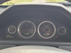 Zils Volvo XC90 2010 Ariogala, ar dzinēja tilpumu 2.40 L un nobraukumu 260 tūkst. km par 10000 €, foto 10 vietnē AUTOMOTO.COM.LV