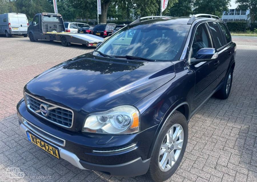 Zils Volvo XC90 2010 Ariogala, ar dzinēja tilpumu 2.40 L un nobraukumu 260 tūkst. km par 10000 €, foto 19 vietnē AUTOMOTO.COM.LV