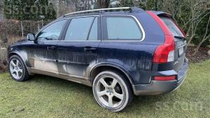 Zils Volvo XC90 2010 Rīga, ar dzinēja tilpumu 2.40 L un nobraukumu 304 tūkst. km par 9000 €, foto  vietnē AUTOMOTO.COM.LV