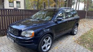 Blue Volvo XC90 2010 in Riga, with an engine capacity of 2.40 L and mileage of 302 thousand km for 8000 €, photo 4 on AUTOMOTO.COM.LV