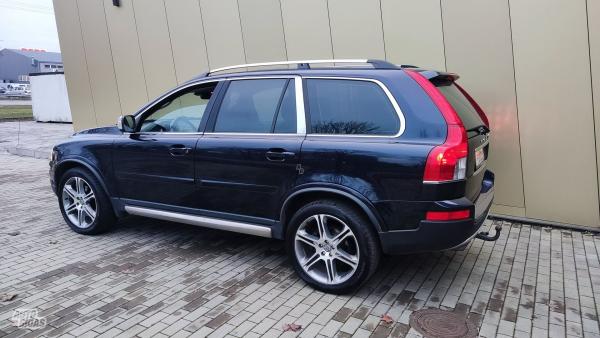 Blue Volvo XC90 2011 in Kaunas, with an engine capacity of 2.40 L and mileage of 303 thousand km for 9750 €, photo 2 on AUTOMOTO.COM.LV