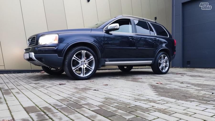 Zils Volvo XC90 2011 Kauņa, ar dzinēja tilpumu 2.40 L un nobraukumu 303 tūkst. km par 9750 €, foto 3 vietnē AUTOMOTO.COM.LV
