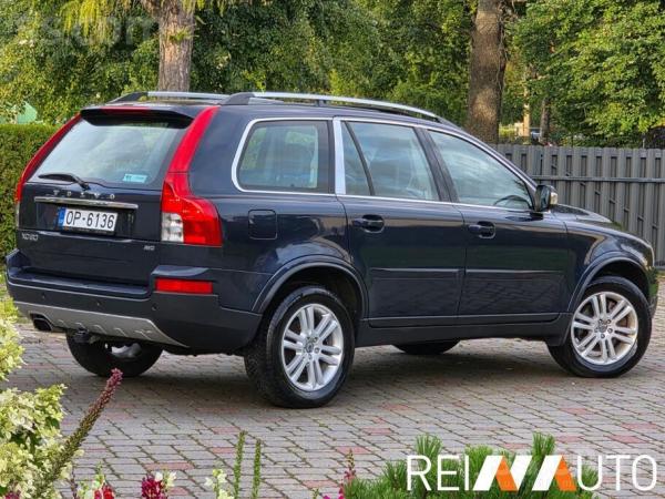 Blue Volvo XC90 2011 in Riga, with an engine capacity of 2.40 L and mileage of 312 thousand km for 9950 €, photo 5 on AUTOMOTO.COM.LV