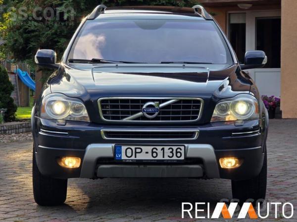 Blue Volvo XC90 2011 in Riga, with an engine capacity of 2.40 L and mileage of 312 thousand km for 9950 €, photo 8 on AUTOMOTO.COM.LV