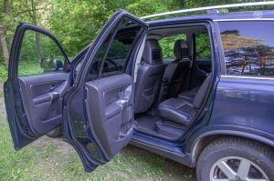 Zils Volvo XC90 2011 Viļņa, ar dzinēja tilpumu 2.40 L un nobraukumu 335 tūkst. km par 8100 €, foto 15 vietnē AUTOMOTO.COM.LV