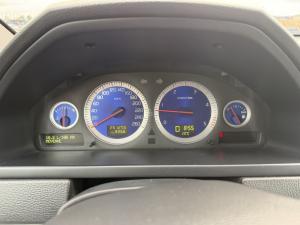 Zils Volvo XC90 2011 Tauragė, ar dzinēja tilpumu 2.40 L un nobraukumu 251 tūkst. km par 8300 €, foto 15 vietnē AUTOMOTO.COM.LV