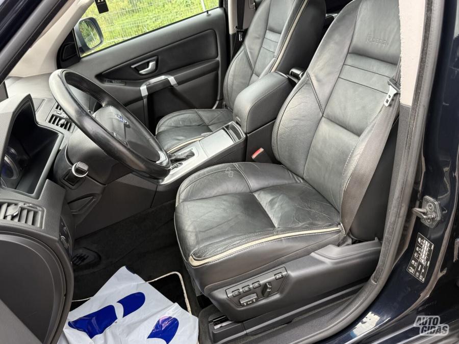 Zils Volvo XC90 2011 Tauragė, ar dzinēja tilpumu 2.40 L un nobraukumu 251 tūkst. km par 8300 €, foto 16 vietnē AUTOMOTO.COM.LV