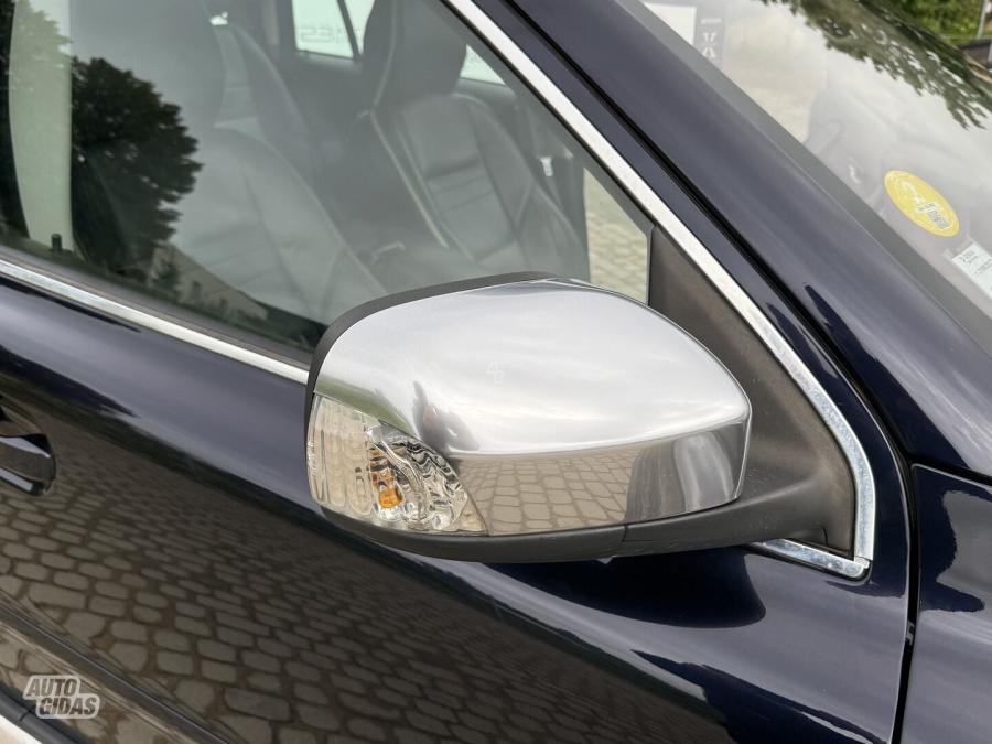 Zils Volvo XC90 2011 Tauragė, ar dzinēja tilpumu 2.40 L un nobraukumu 251 tūkst. km par 8300 €, foto 30 vietnē AUTOMOTO.COM.LV