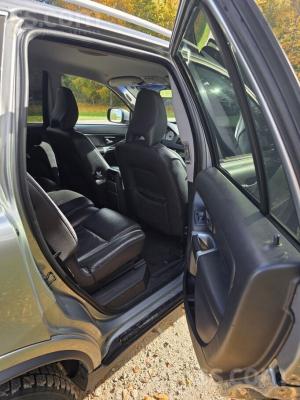 Zils Volvo XC90 2011 Alūksne, ar dzinēja tilpumu 2.40 L un nobraukumu 356 tūkst. km par 6550 €, foto 5 vietnē AUTOMOTO.COM.LV