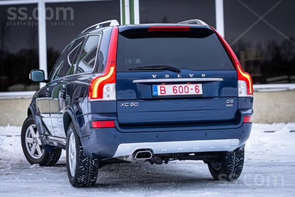 Blue Volvo XC90 2012 in Tukums, with an engine capacity of 2.40 L and mileage of 265 thousand km for 11900 €, photo 5 on AUTOMOTO.COM.LV