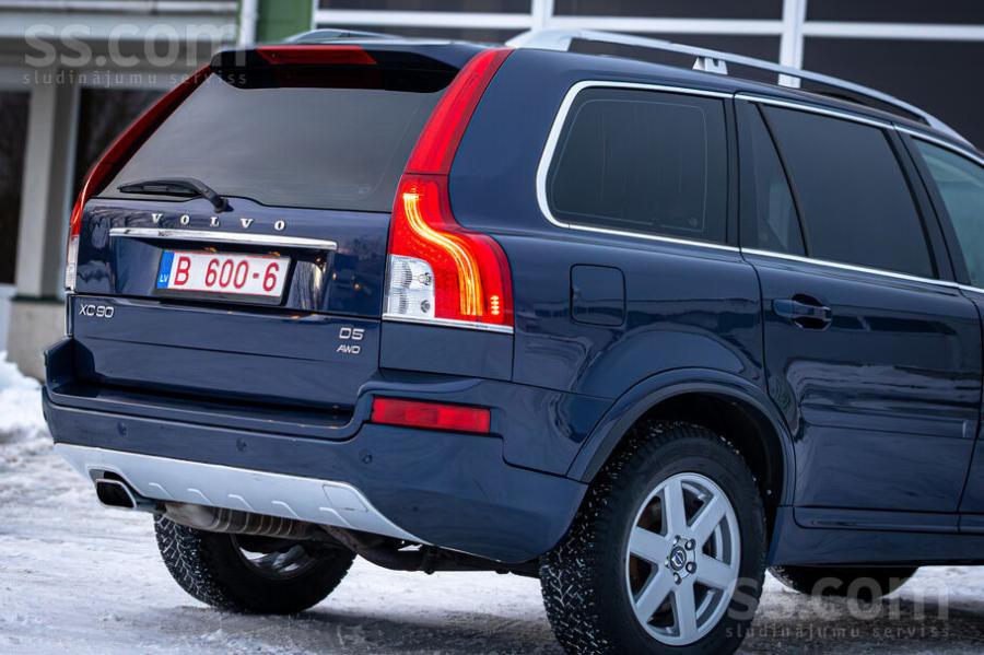 Zils Volvo XC90 2012 Tukums, ar dzinēja tilpumu 2.40 L un nobraukumu 265 tūkst. km par 11900 €, foto 9 vietnē AUTOMOTO.COM.LV