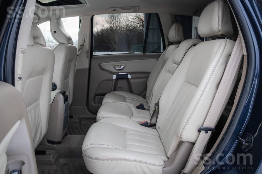 Zils Volvo XC90 2012 Tukums, ar dzinēja tilpumu 2.40 L un nobraukumu 265 tūkst. km par 11900 €, foto 14 vietnē AUTOMOTO.COM.LV